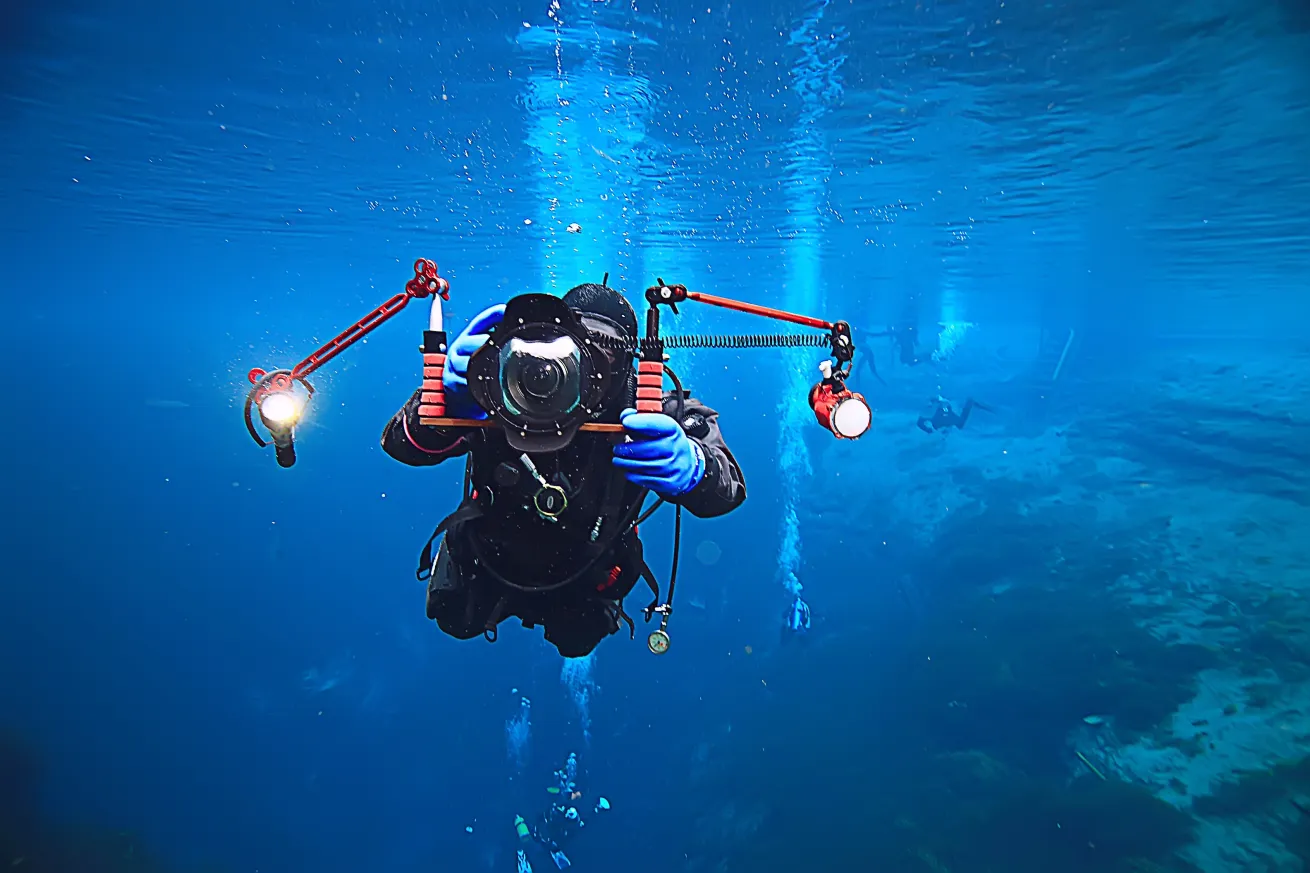A Guide to Choosing Lenses for Your Underwater Camera | Scuba Diving