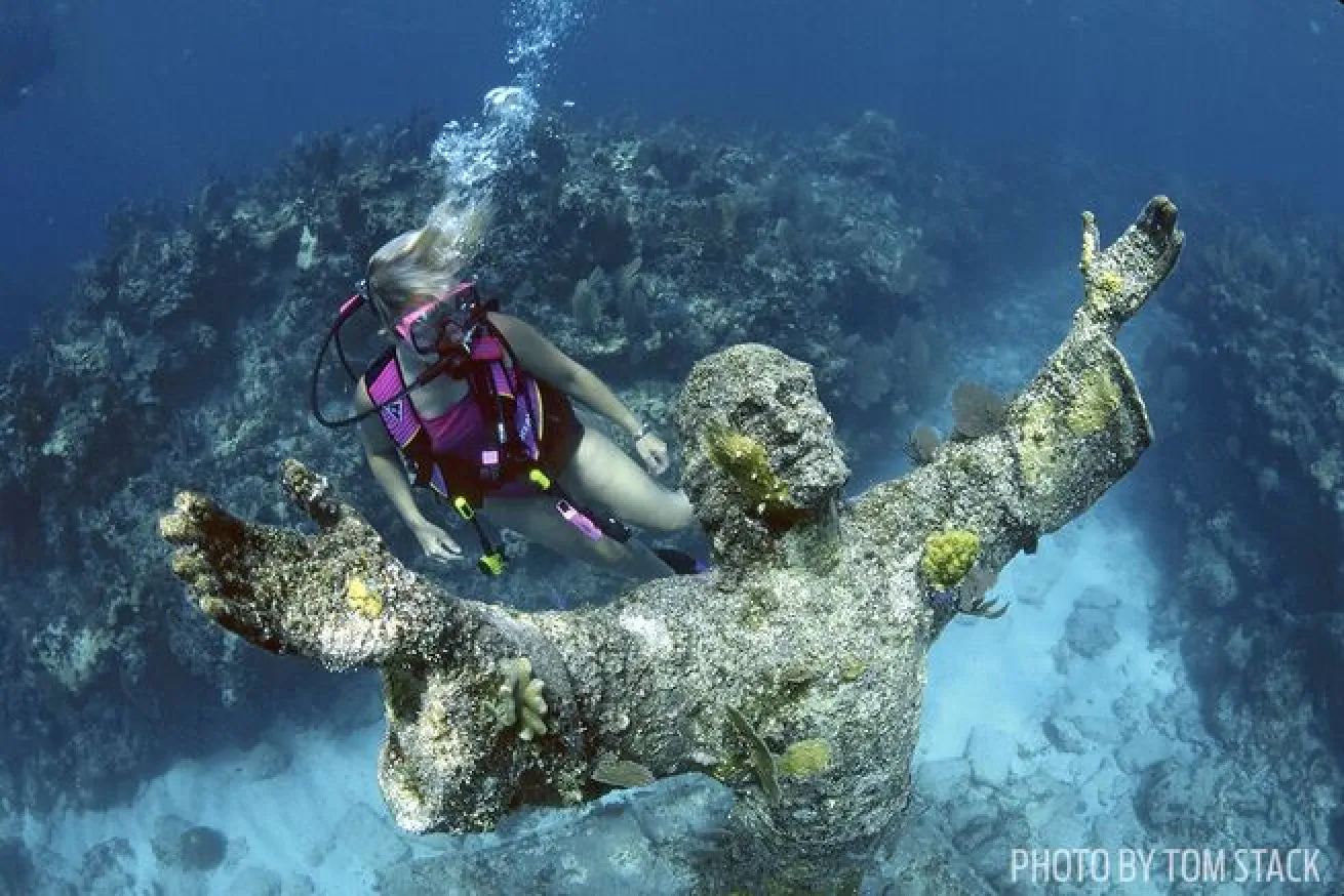 The World's Best Scuba Diving Sites with Man-Made Structures | Scuba Diving