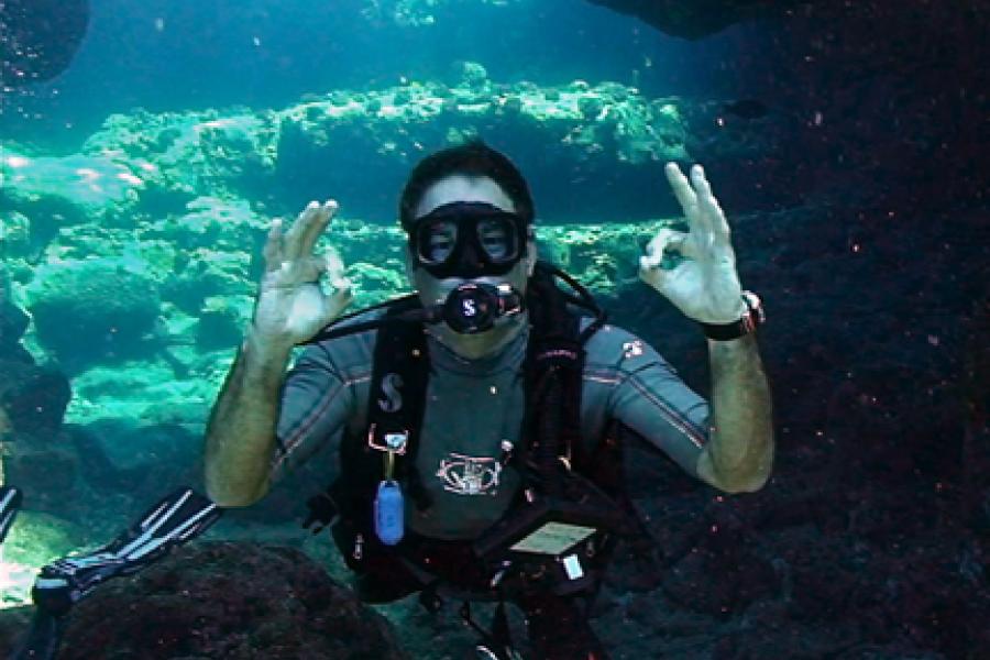 Keller Laros Logs 10,000th Scuba Dive | Scuba Diving