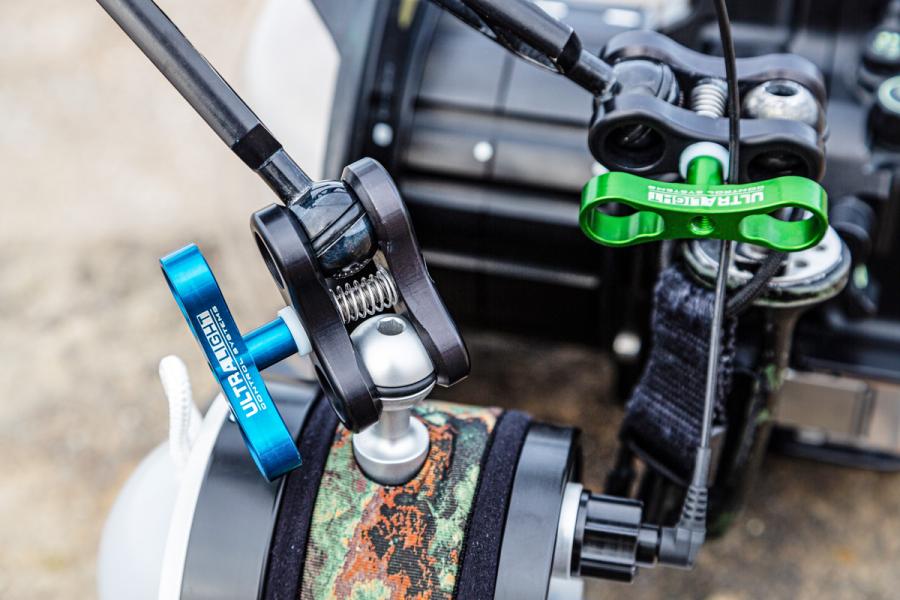 How to Use an Arm-and-Clamp System for Underwater Photography | Scuba ...