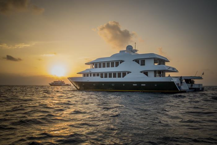 4 Reasons Why Liveaboard Diving Is More Popular Than Ever | Scuba Diving